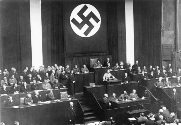 Reichstag-hitler-600x413 » BuzzGibi.com