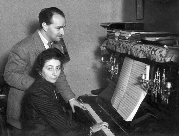 8.-%C4%B0stanbullu-Piyanist-Bir-T%C3%BCrk-K%C4%B1z%C4%B1-600x457 ...